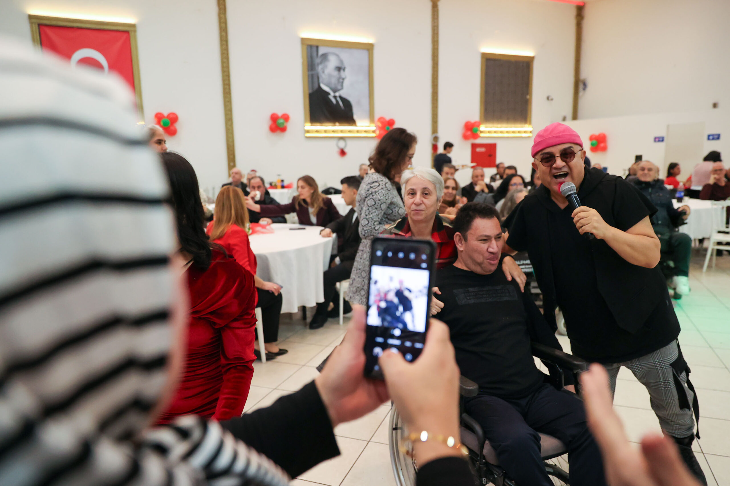 Buca’da engelsiz yeni yıl coşkusu - Egeyön Haber